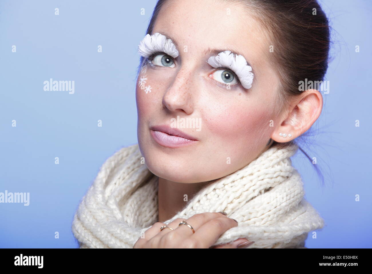 False blue eyelashes hi-res stock photography and images - Alamy