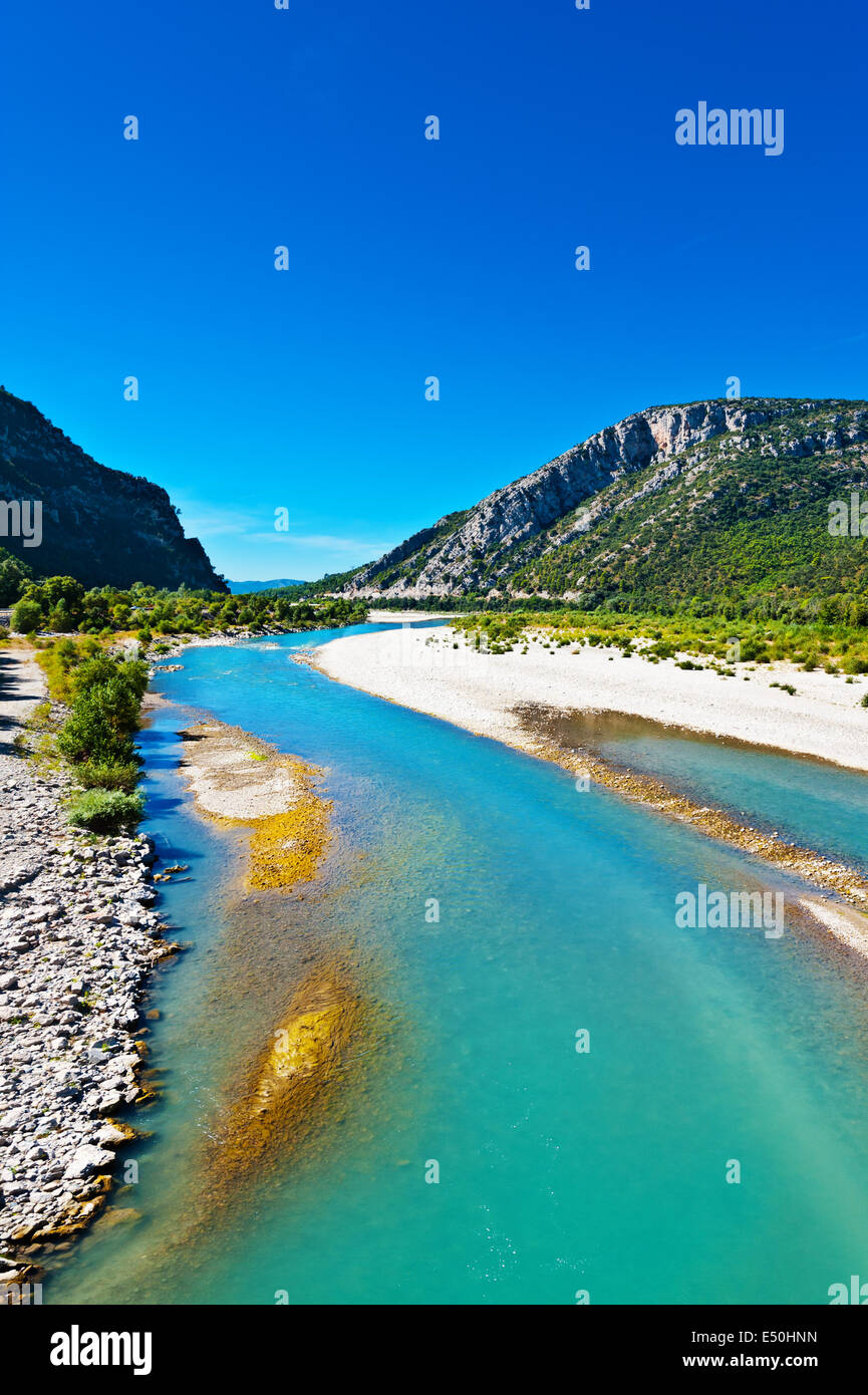 Pebbles river splash hi-res stock photography and images - Alamy
