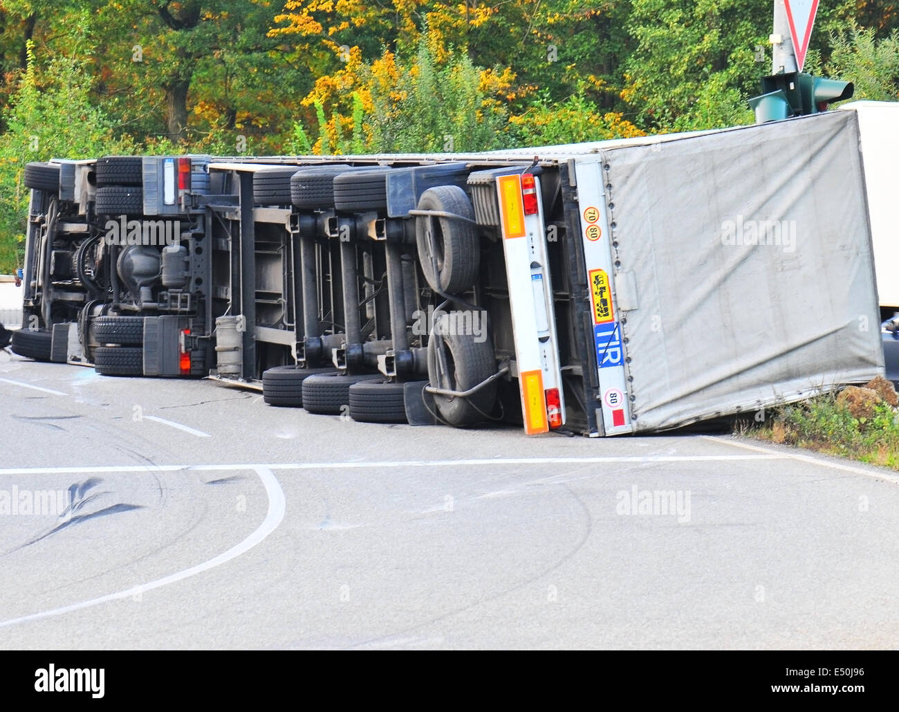 Truck accident hi-res stock photography and images - Alamy