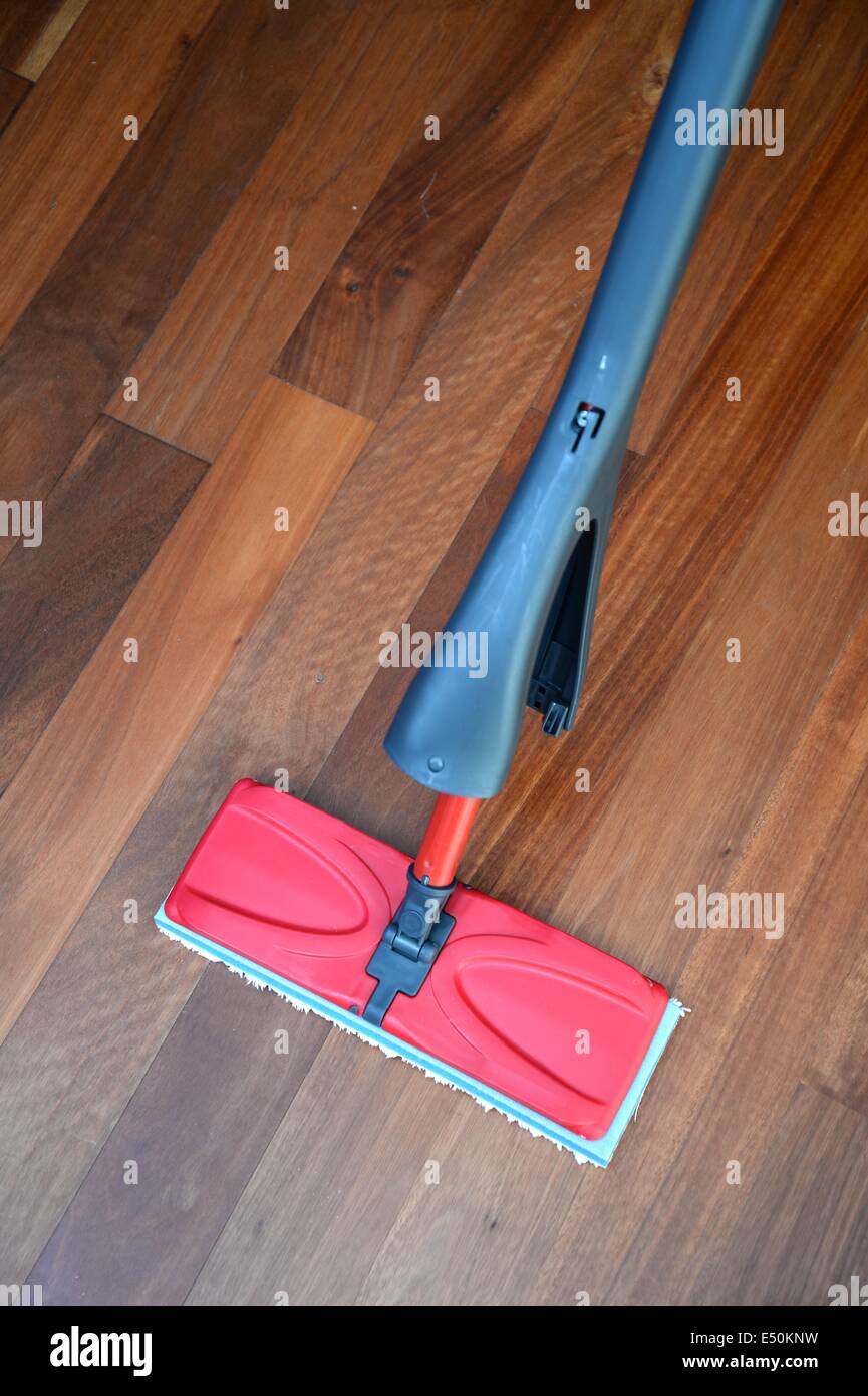 Mop liquid hi-res stock photography and images - Alamy
