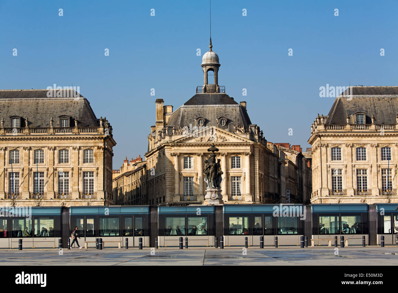 Monumentos francia hi-res stock photography and images - Alamy