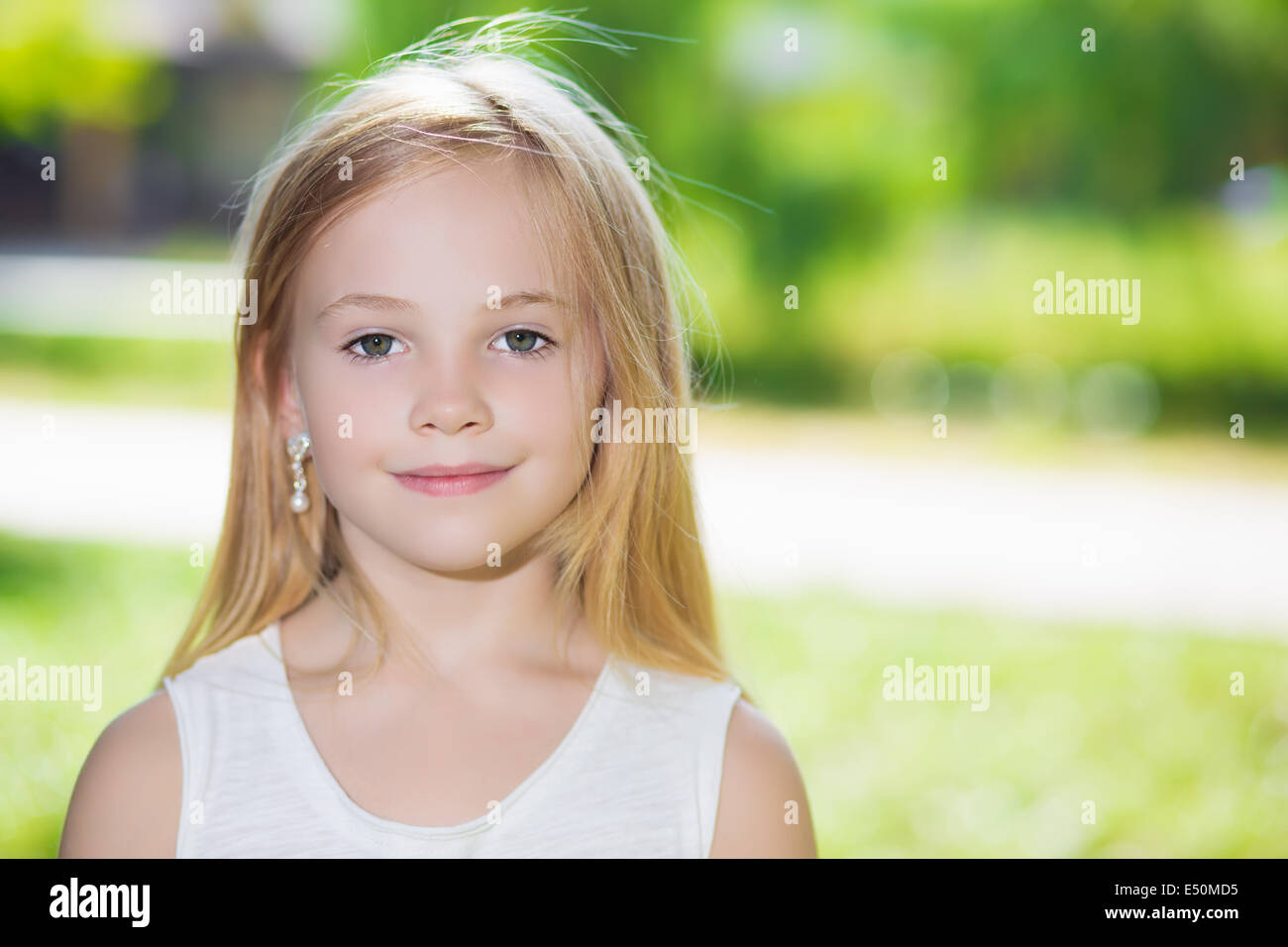 Portrait of pretty girl Stock Photo - Alamy