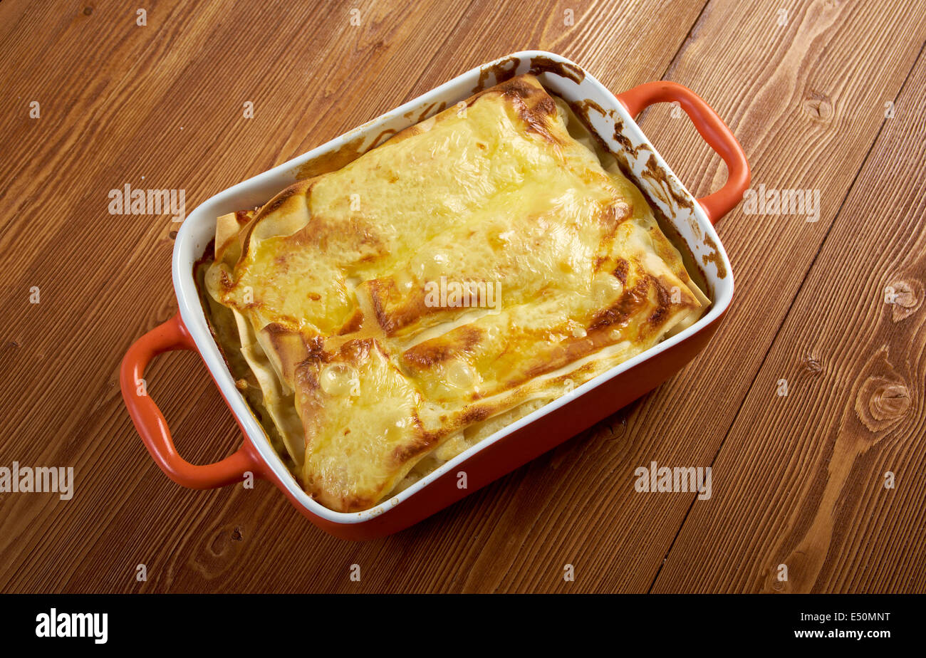 Fish lasagna hi-res stock photography and images - Alamy