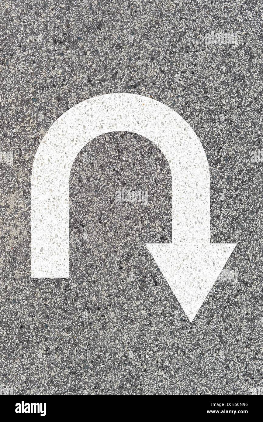 Roundabout road markings traffic hi-res stock photography and images ...