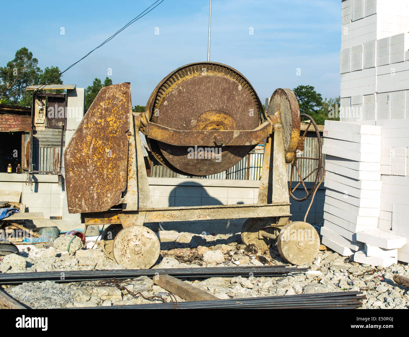 Old concrete mixer mixer hi-res stock photography and images - Alamy