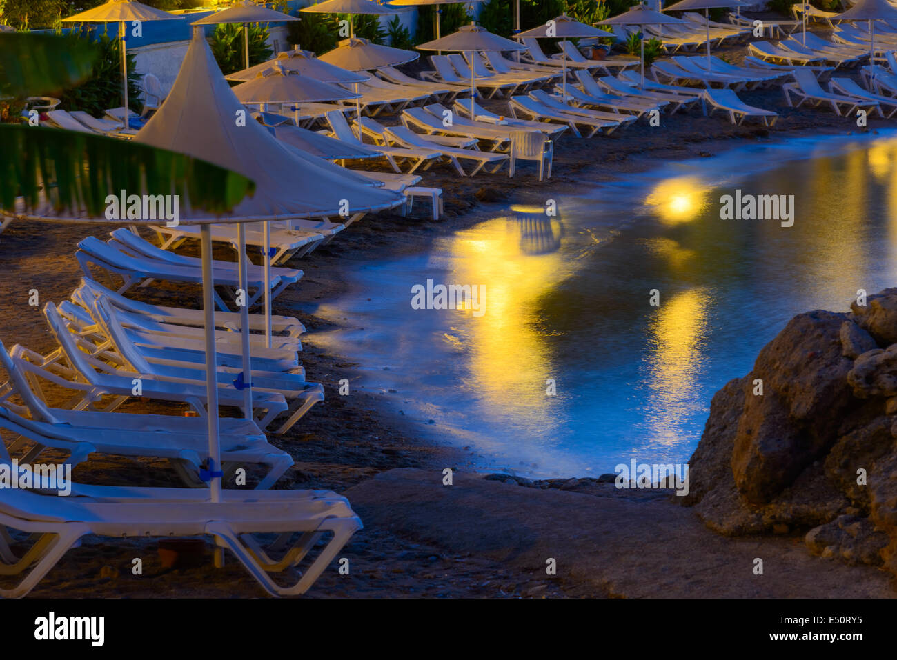 beach at night Stock Photo - Alamy
