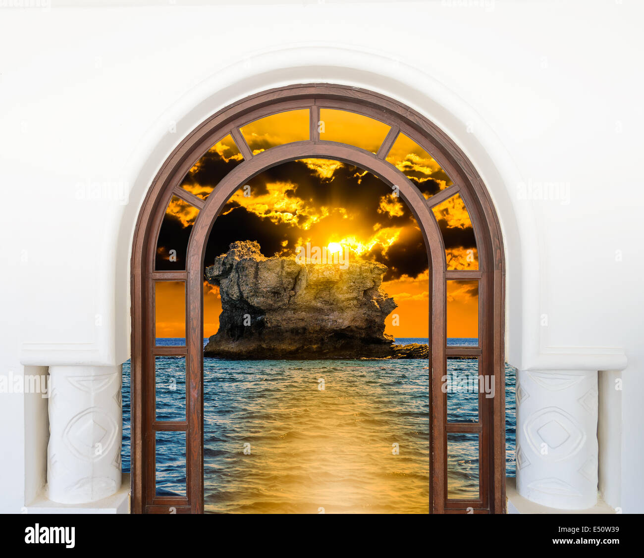 open door and a winter forest Stock Photo - Alamy