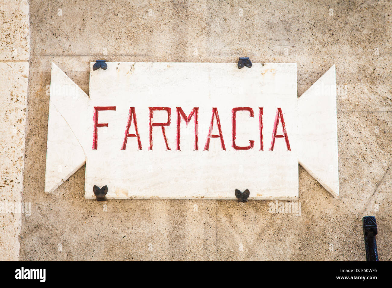 Pharmacy sign hospital hi-res stock photography and images - Alamy