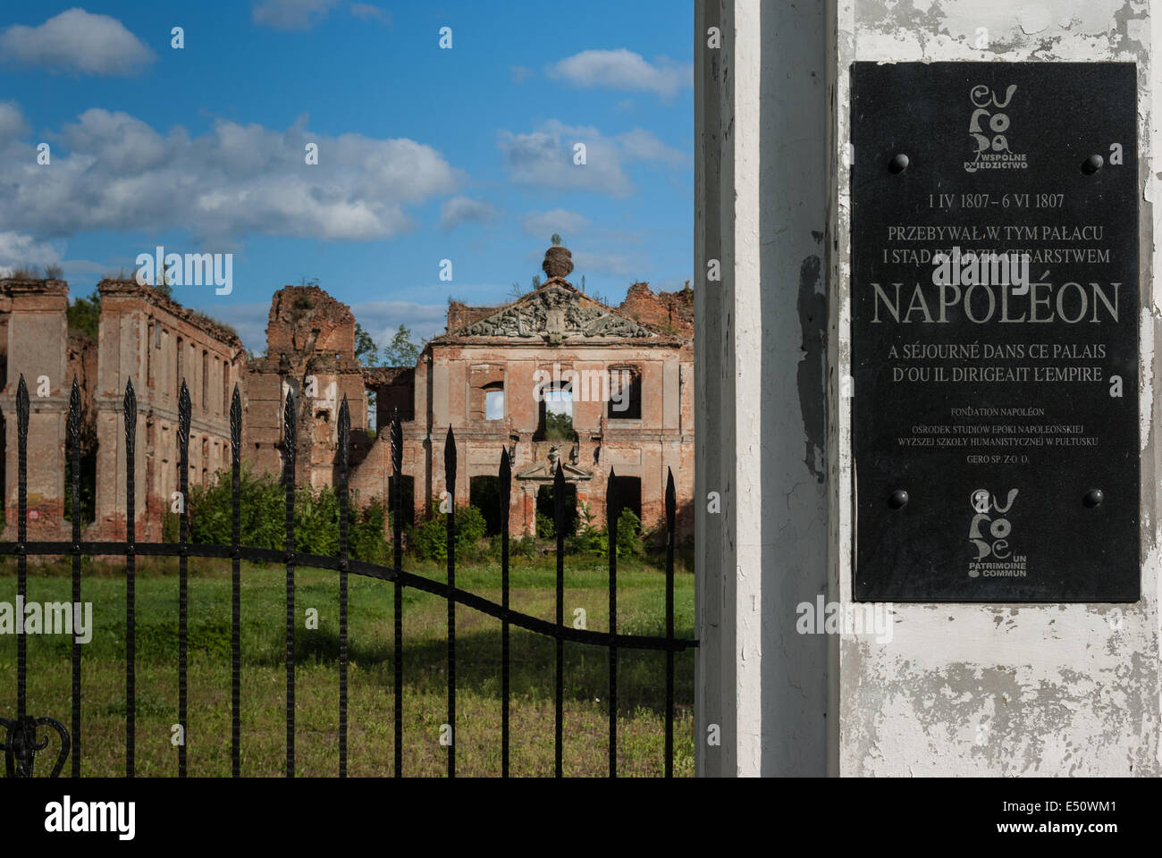 Finckenstein palace ruins hi-res stock photography and images - Alamy