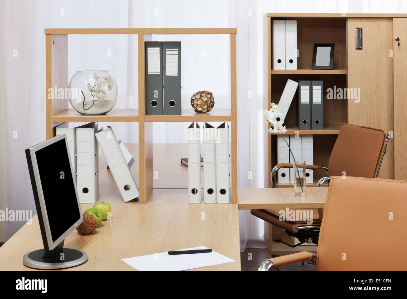 monitor on a desk Stock Photo - Alamy