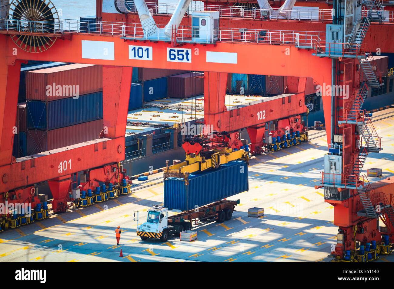 Operation hi-res stock photography and images - Alamy