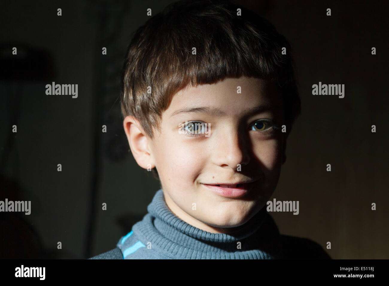 Half lit face hi-res stock photography and images - Alamy