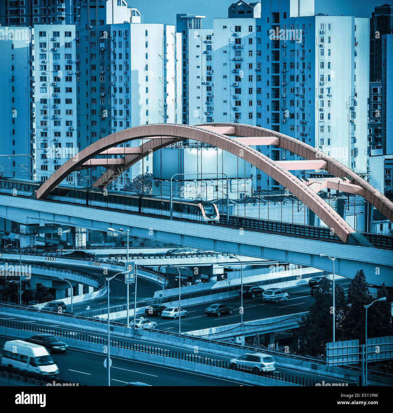 Subway viaduct hi-res stock photography and images - Alamy