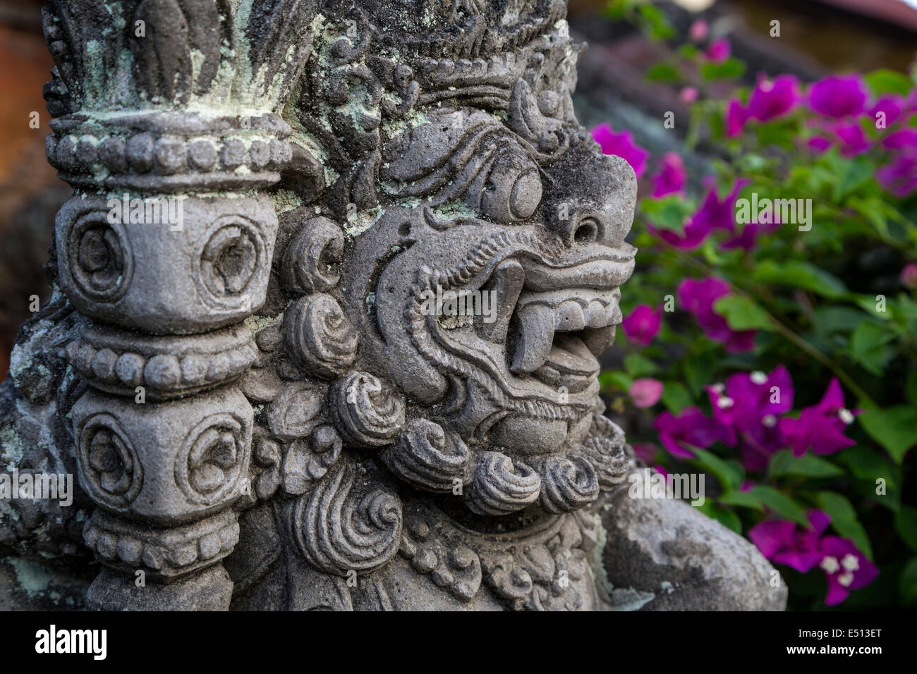 Bali, Indonesia. Hindu Guardian (Dwarapala) Statue in the Kerta Gosa ...