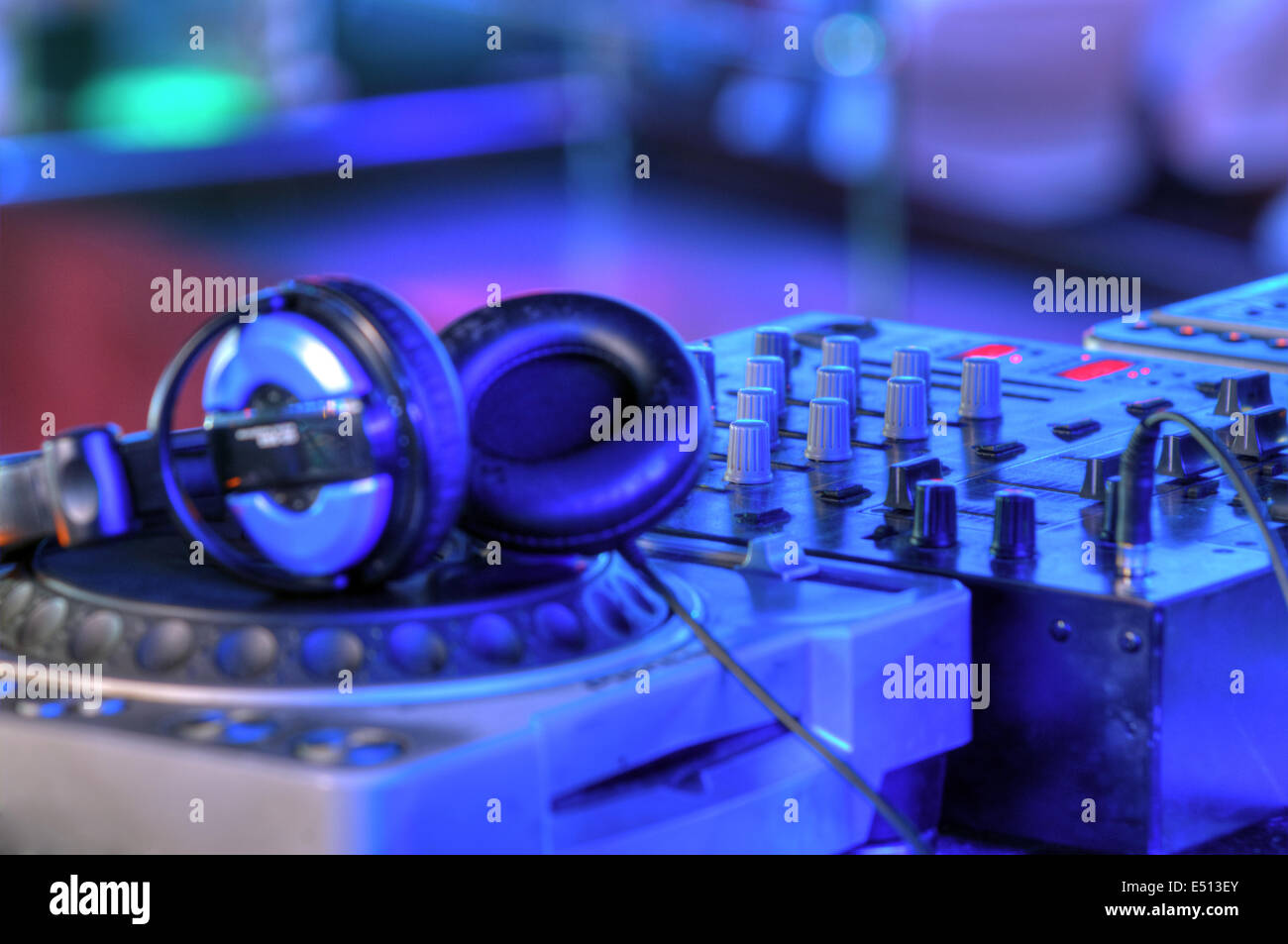 Headphones mixer hi-res stock photography and images - Alamy