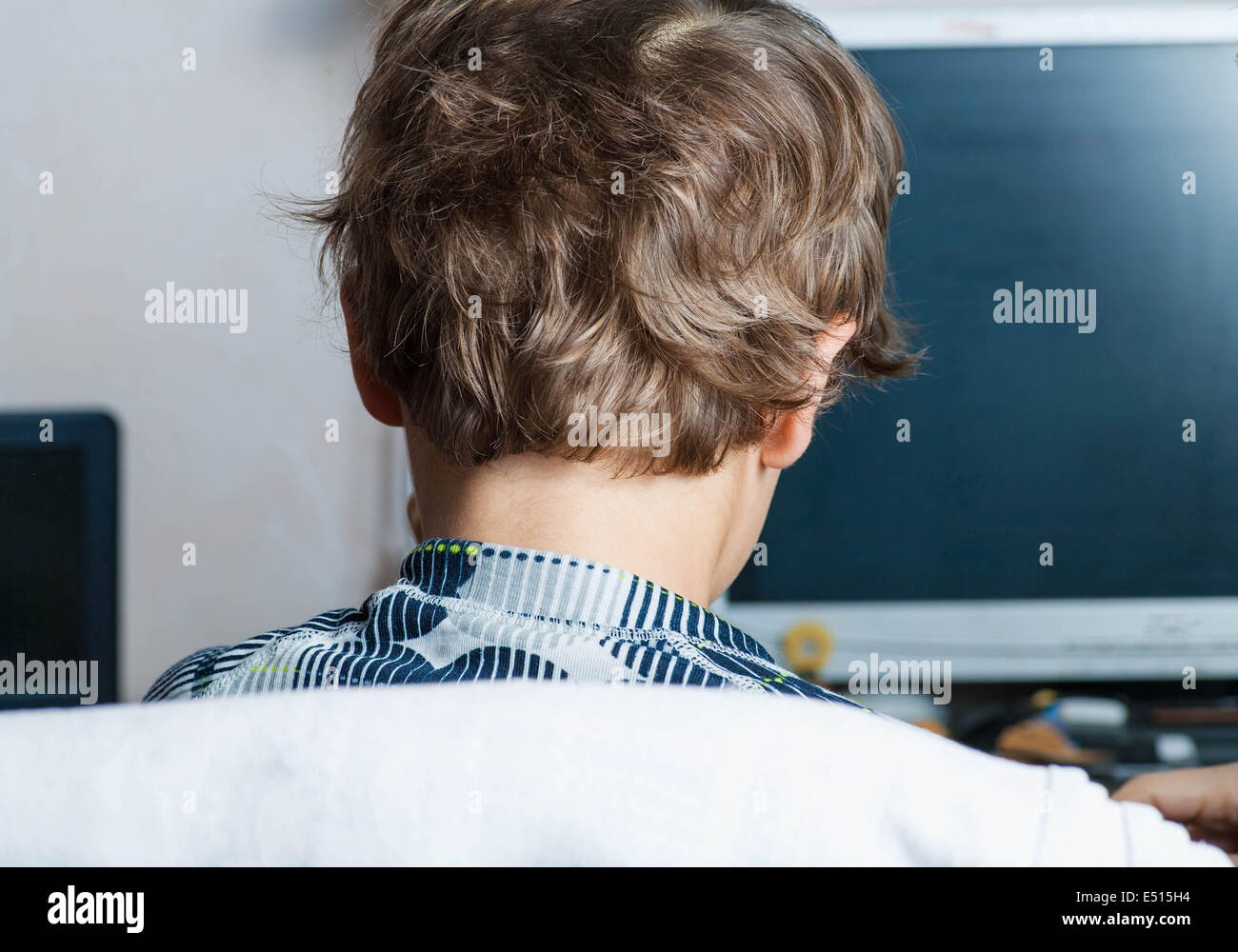 Back view schoolgirl hi-res stock photography and images - Alamy