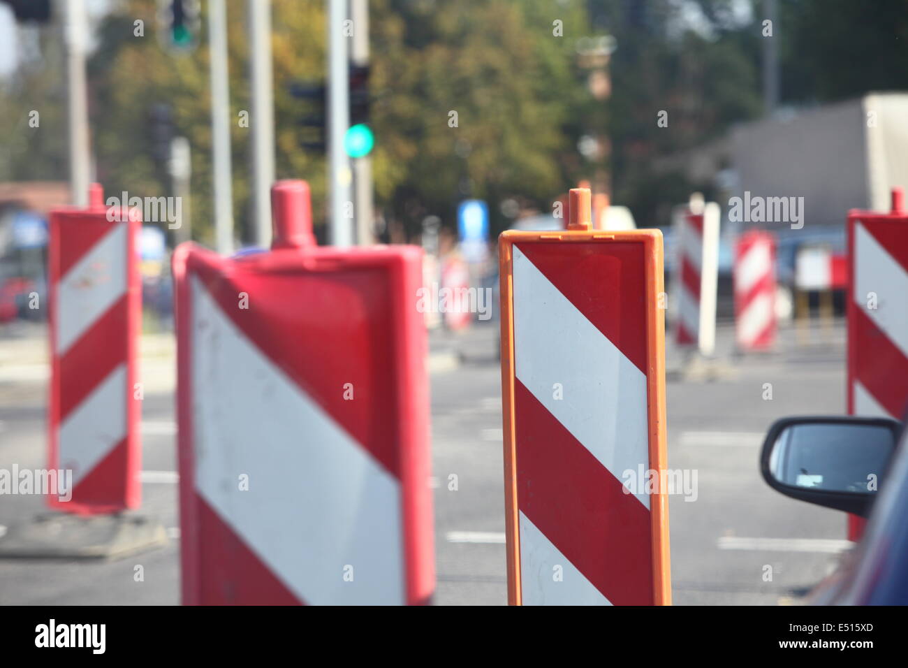 Restricted right of way sign hi-res stock photography and images - Alamy
