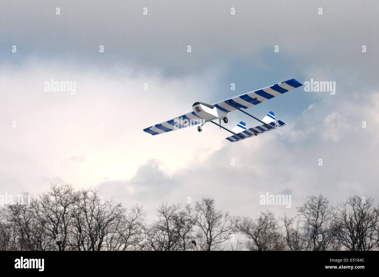 Electric radio controlled airplane hi-res stock photography and images ...