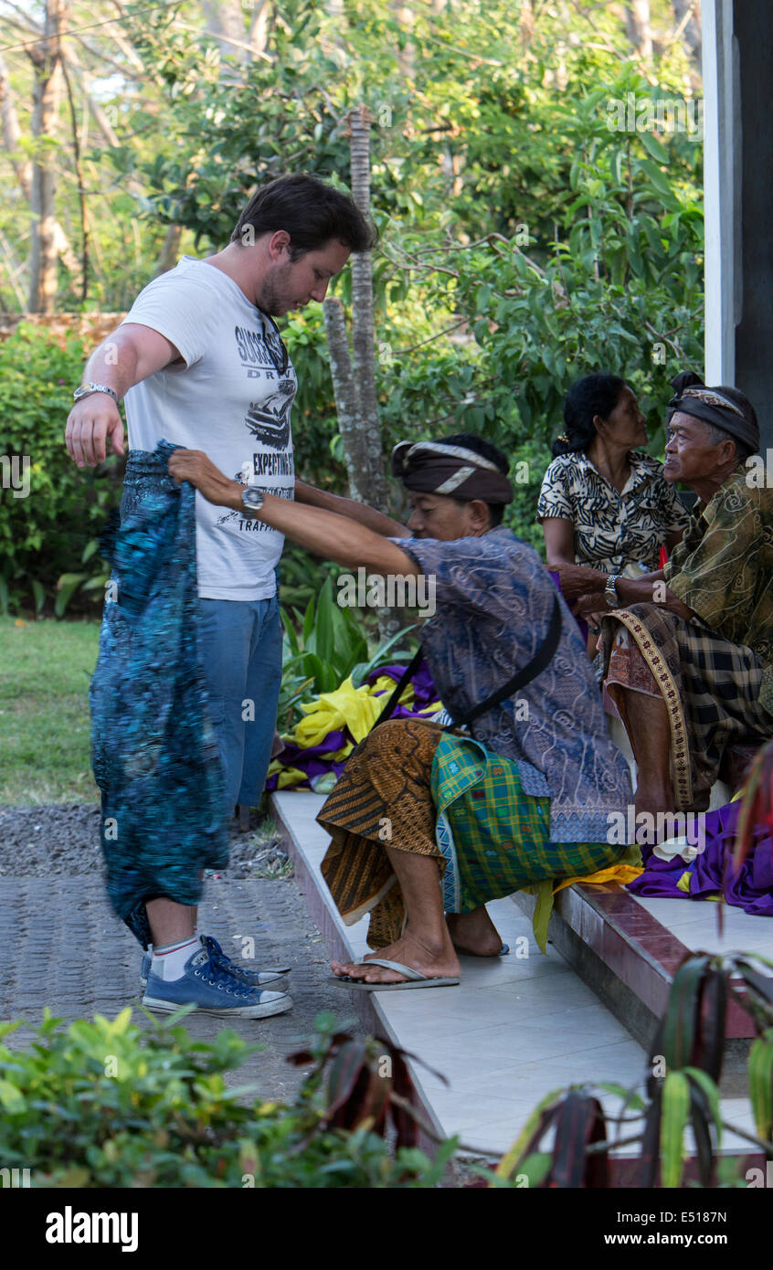 Sarong Asia Stock Photos & Sarong Asia Stock Images - Alamy