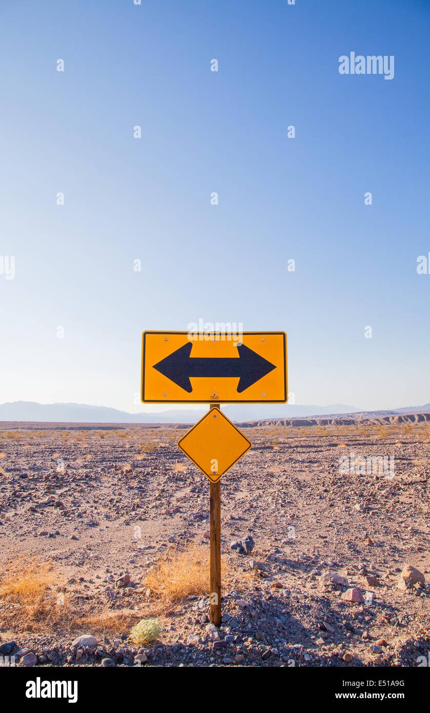Crossroads directions hi-res stock photography and images - Alamy