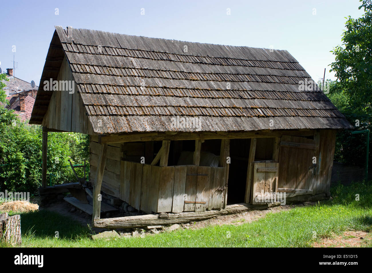 Old structure hi-res stock photography and images - Alamy
