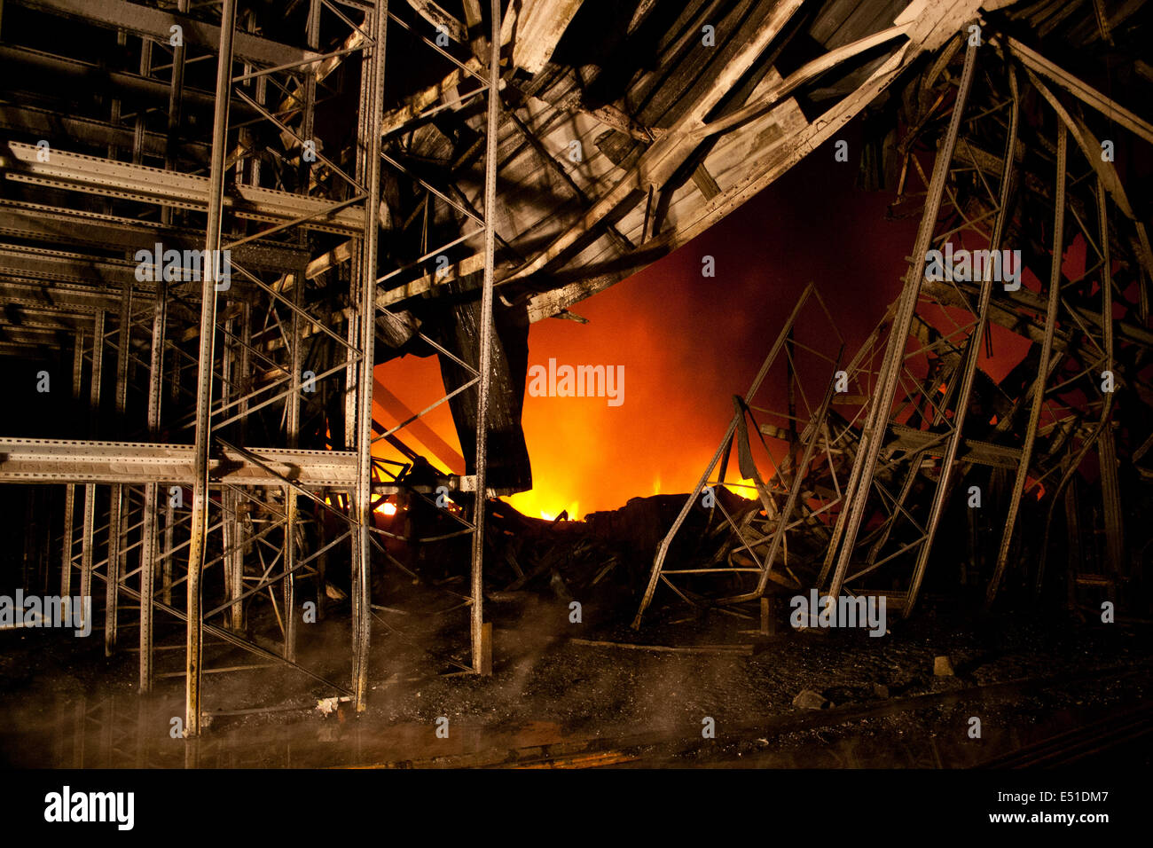 Old building in full flaming inferno Stock Photo - Alamy