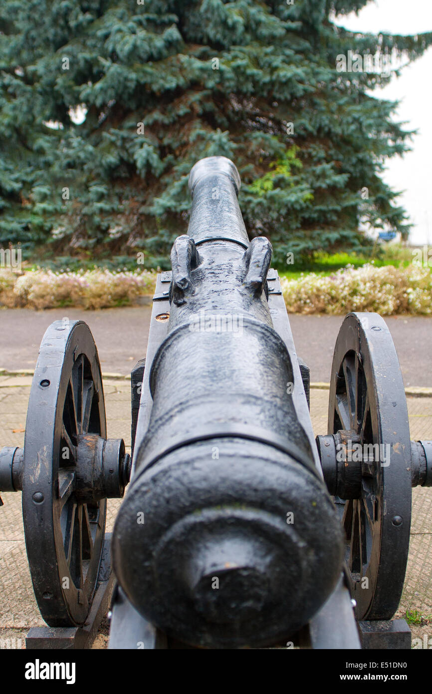 Old cannon army museum hi-res stock photography and images - Alamy