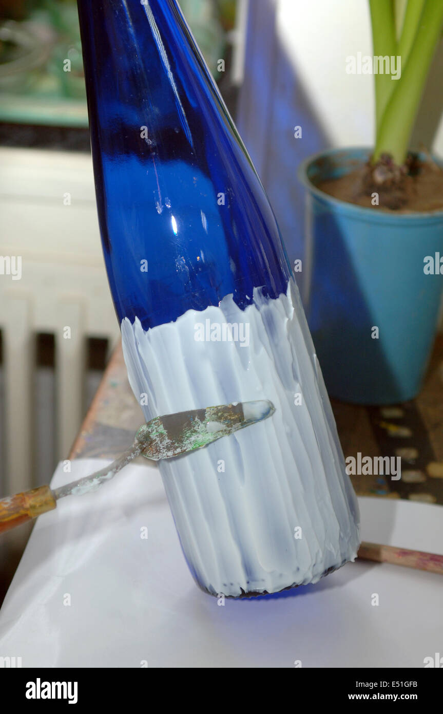 Bottles of paint hi-res stock photography and images - Alamy