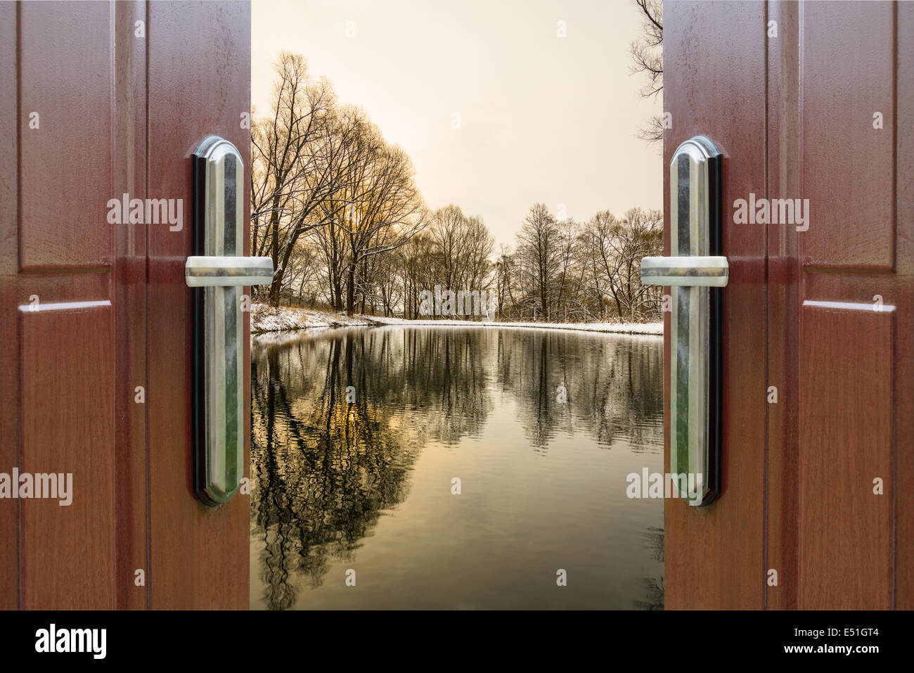 open door and a winter forest Stock Photo - Alamy