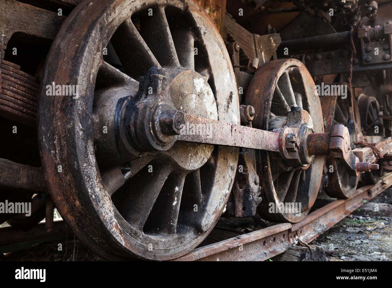 Rusty wheels hi-res stock photography and images - Alamy