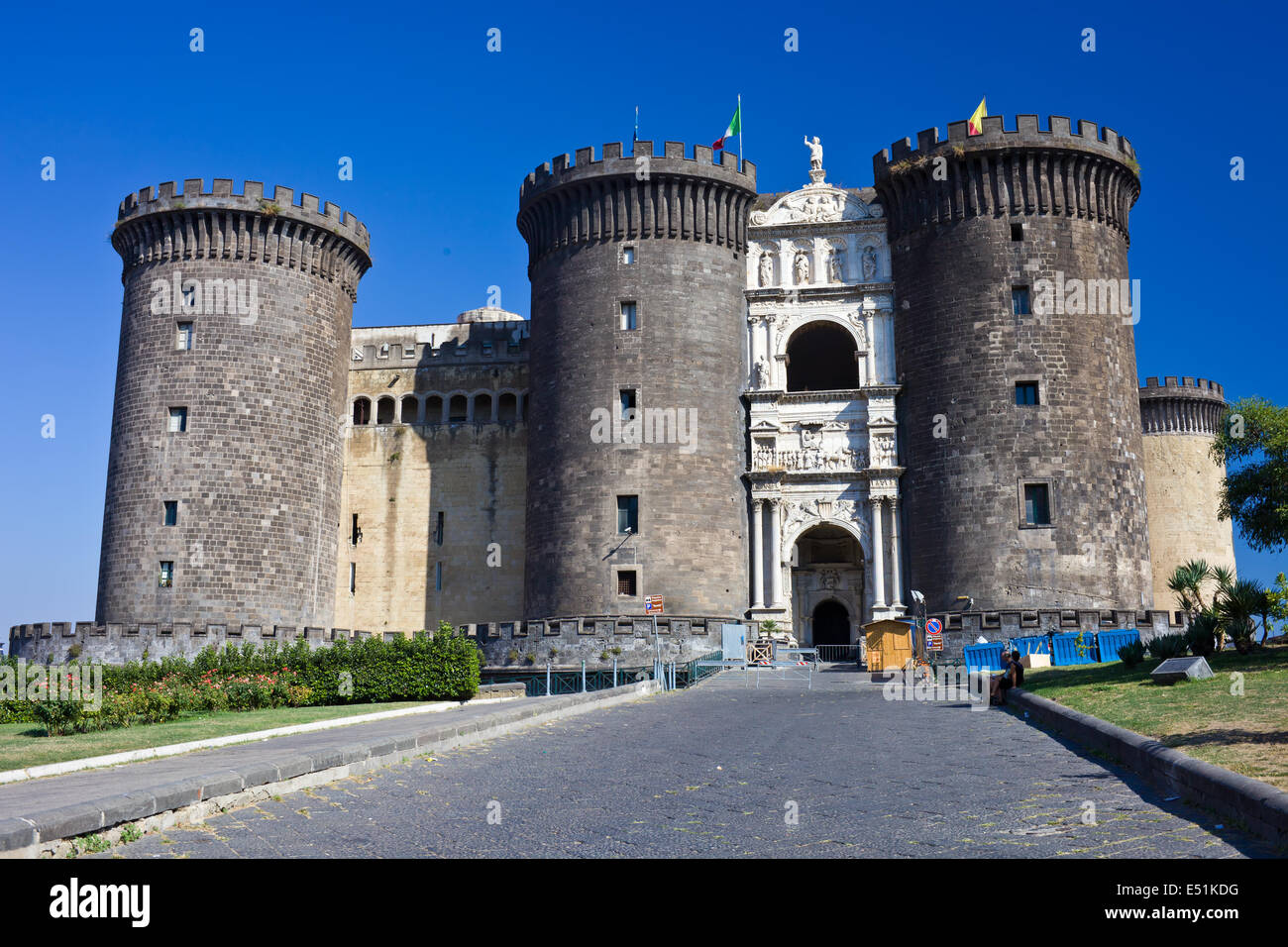Castel nuovo in naples hi-res stock photography and images - Alamy