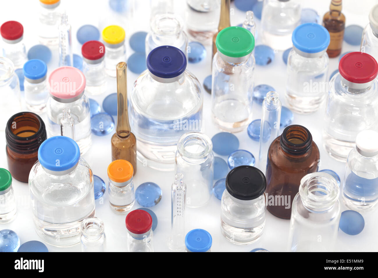 Pharmaceutical vials hi-res stock photography and images - Alamy