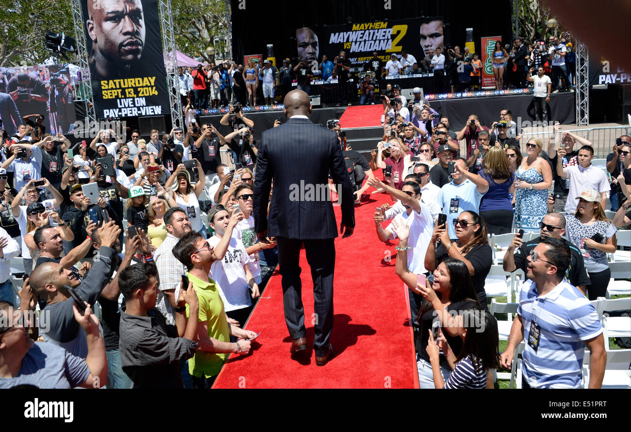 Los Angeles, California, USA. 17th July, 2014. The two will fight once ...