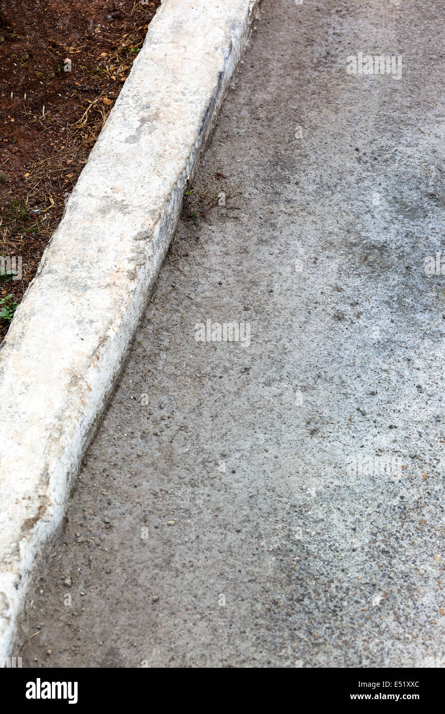 Curb separation hi-res stock photography and images - Alamy