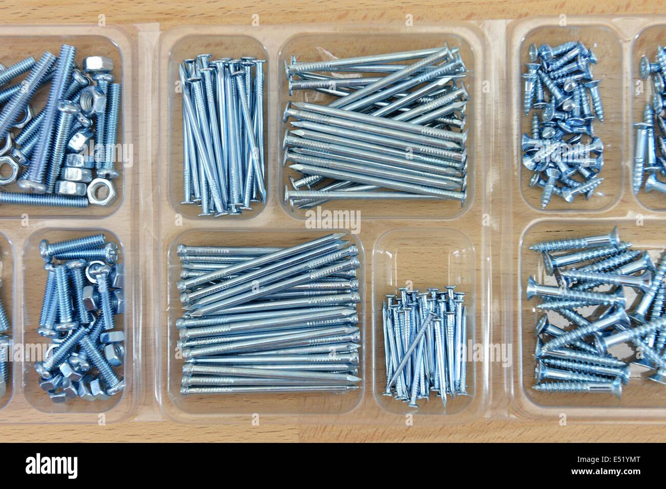 Fixings hi-res stock photography and images - Alamy