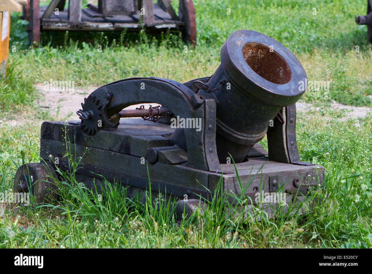 Medieval mortar cannon hi-res stock photography and images - Alamy