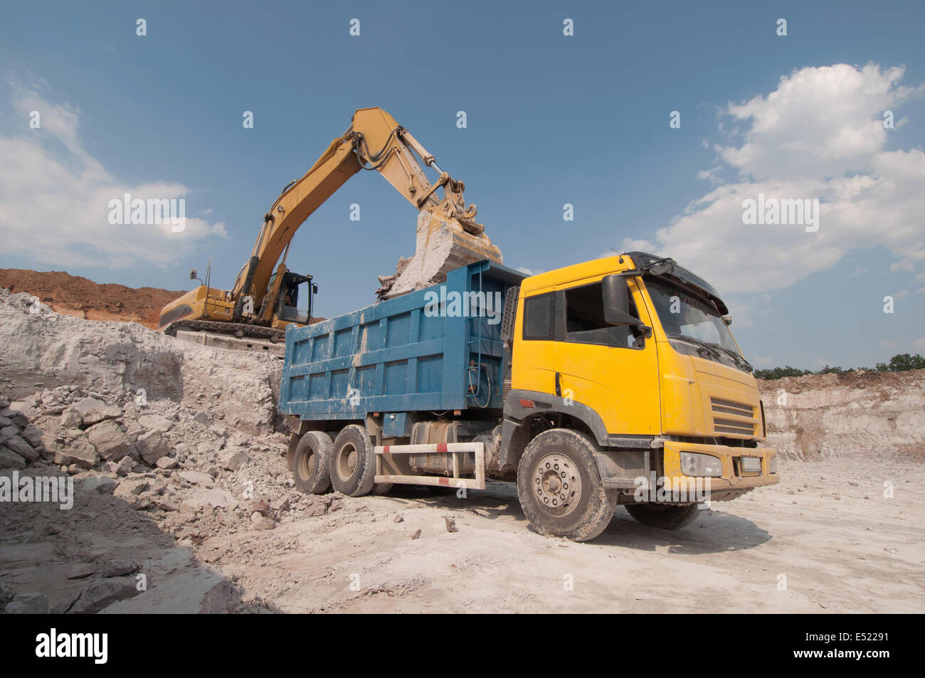 Material loading hi-res stock photography and images - Alamy