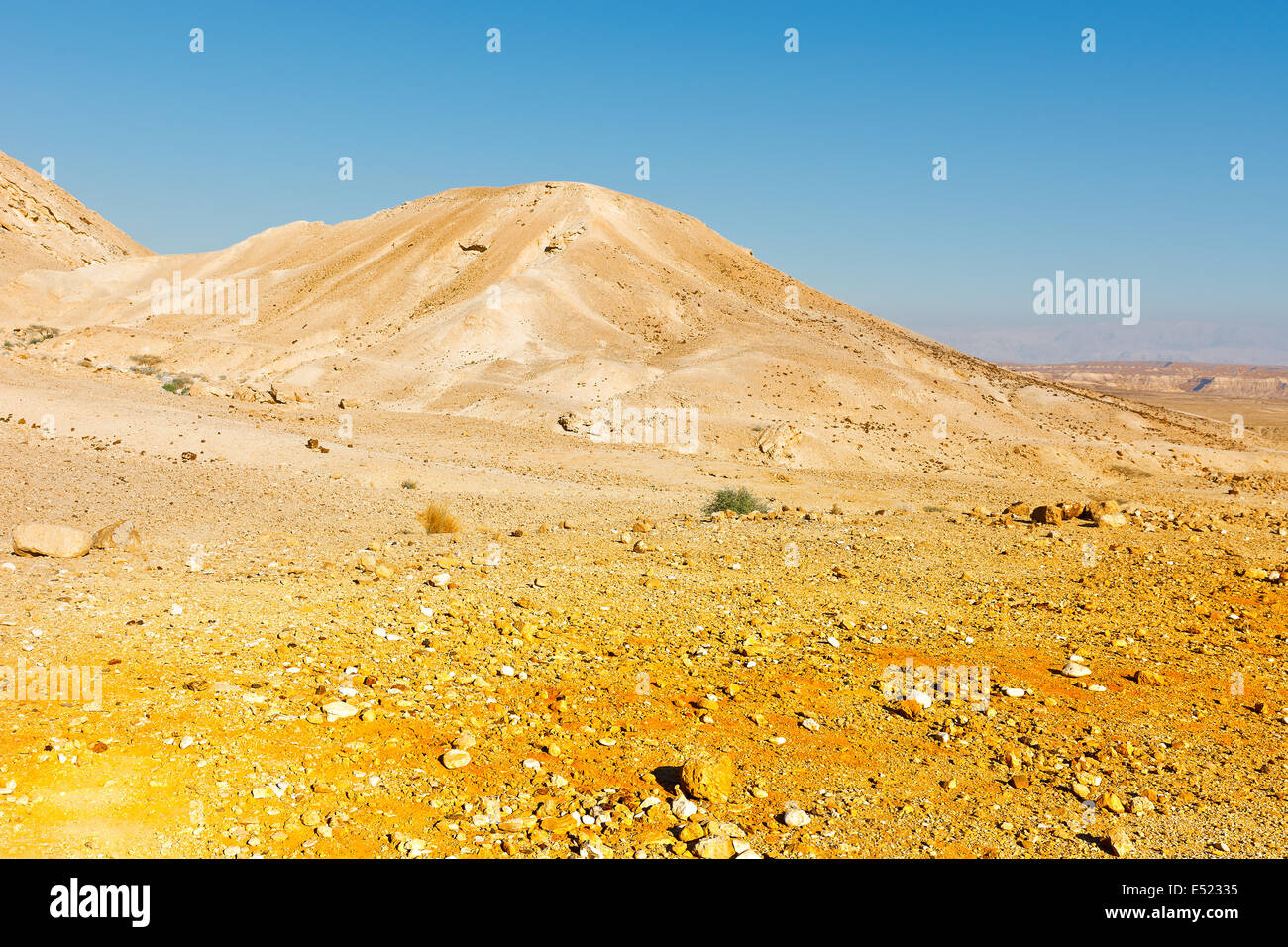 Arid hill terrain hi-res stock photography and images - Alamy