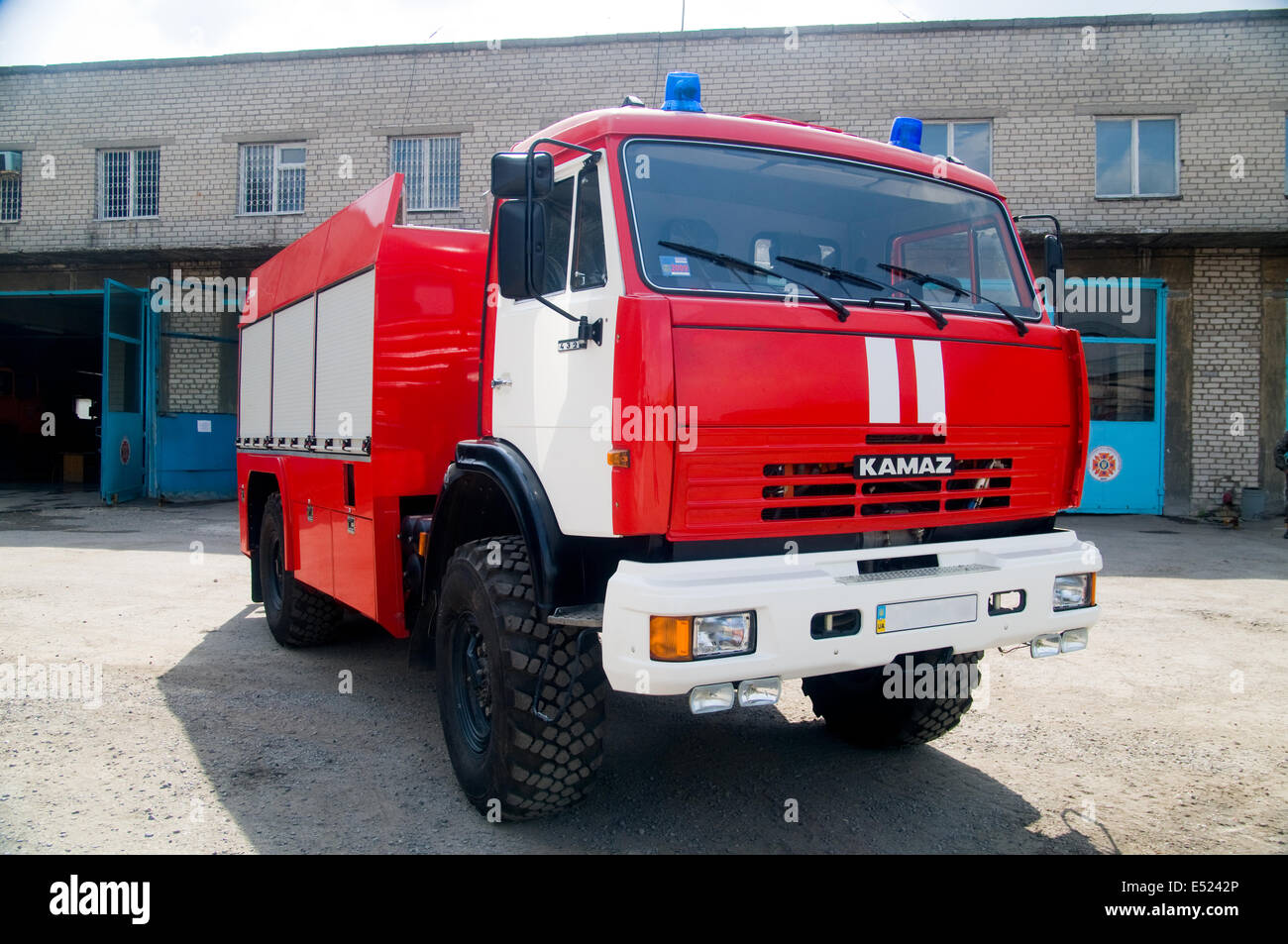 Russian firetruck hi-res stock photography and images - Alamy