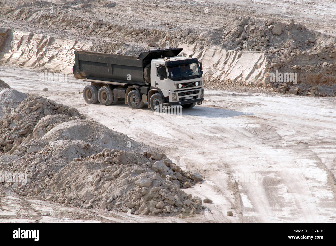 truck to transport gravel Stock Photo - Alamy
