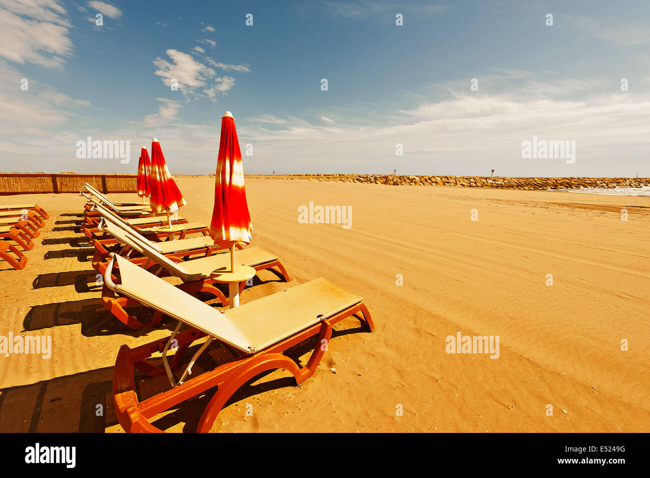 Sun bed hi-res stock photography and images - Alamy