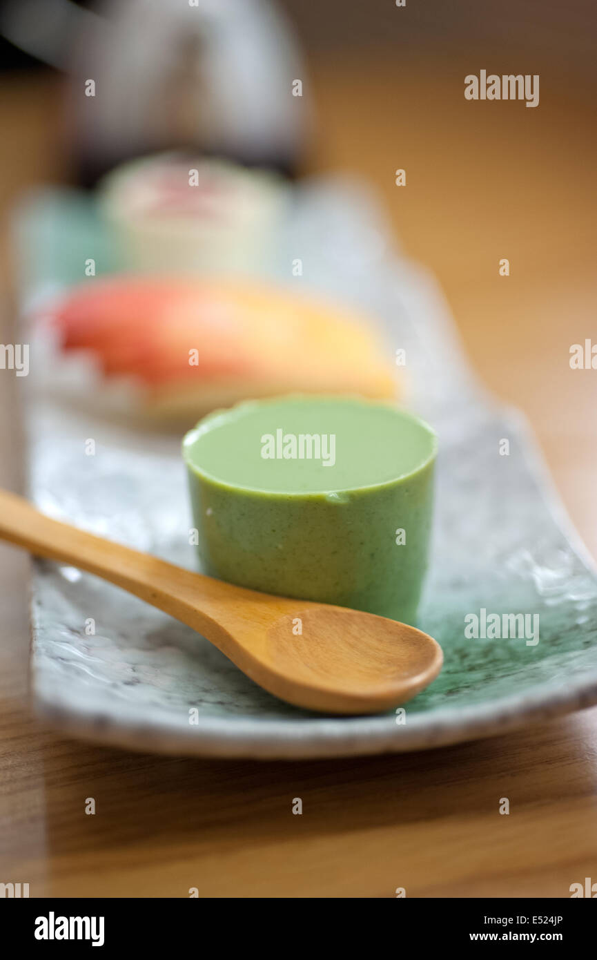 Japanese tea cake hi-res stock photography and images - Alamy