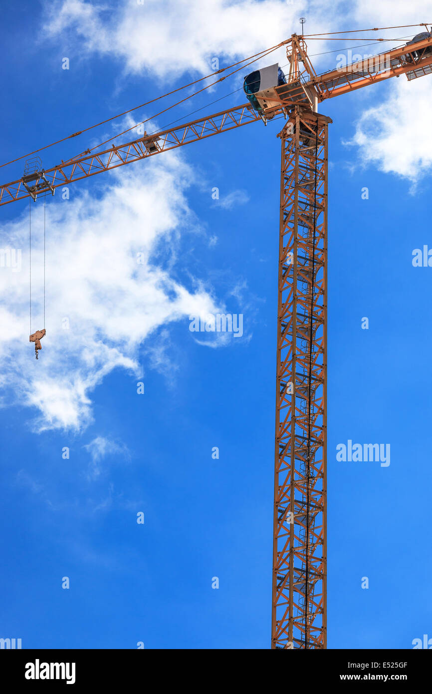 a building crane Stock Photo - Alamy