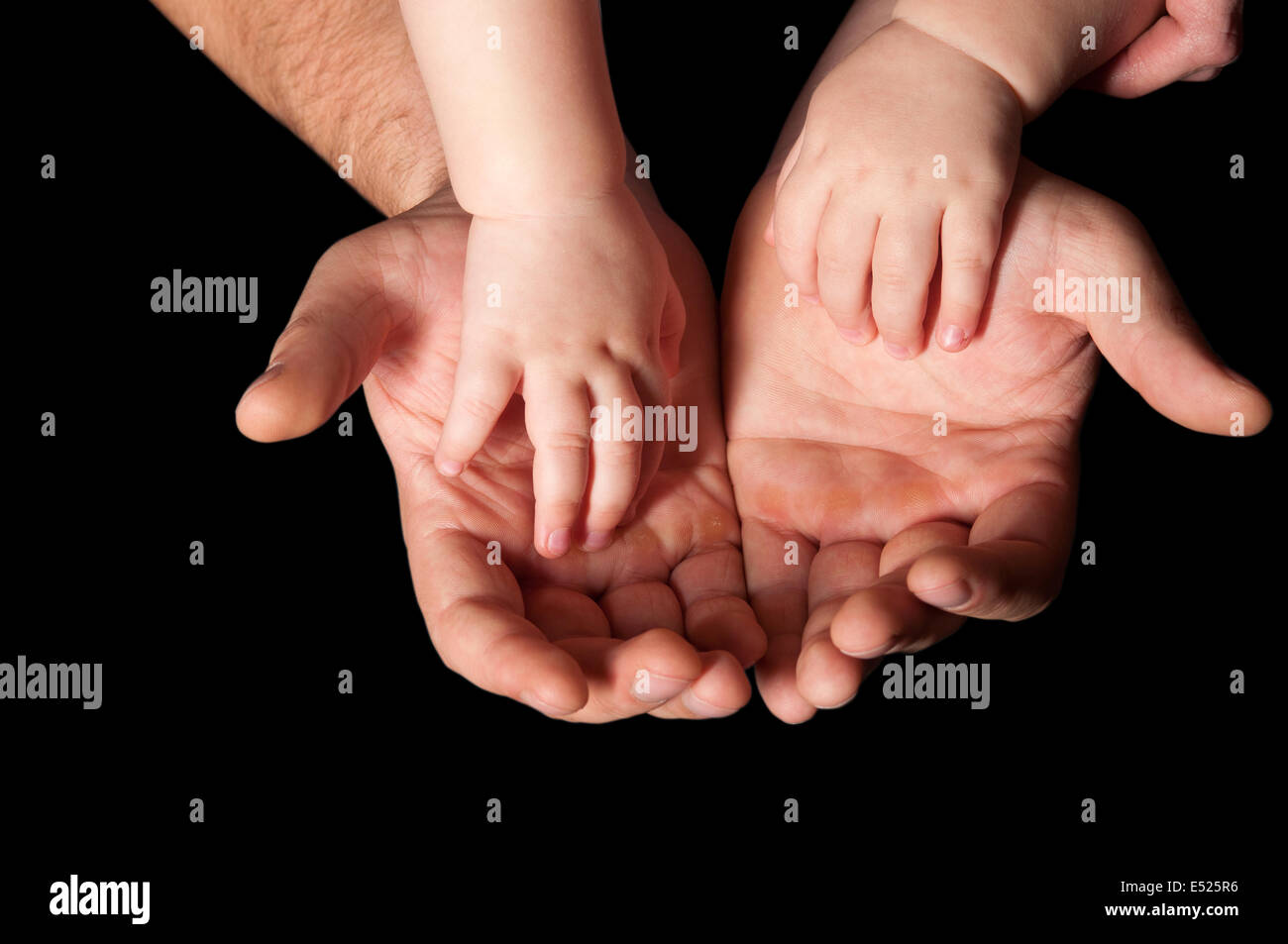 the hands of father and child Stock Photo - Alamy