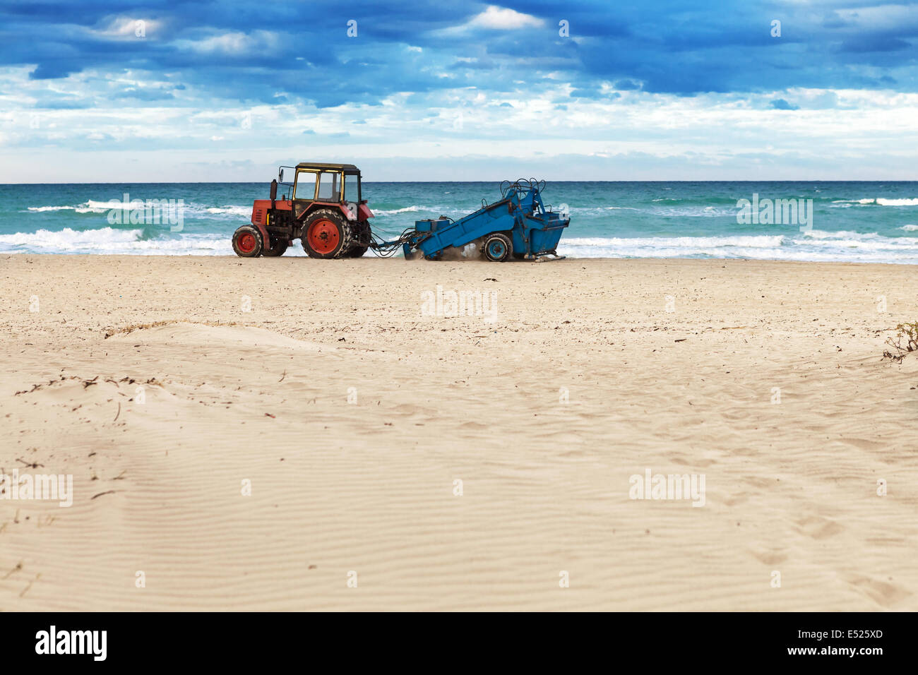 tractor on the beach Stock Photo - Alamy