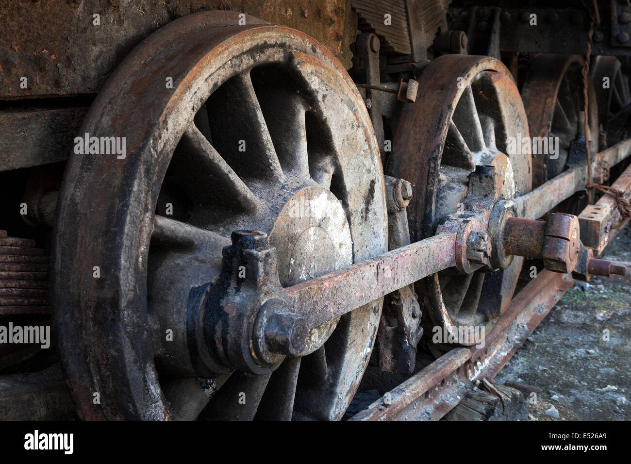 a rusty wheels Stock Photo - Alamy