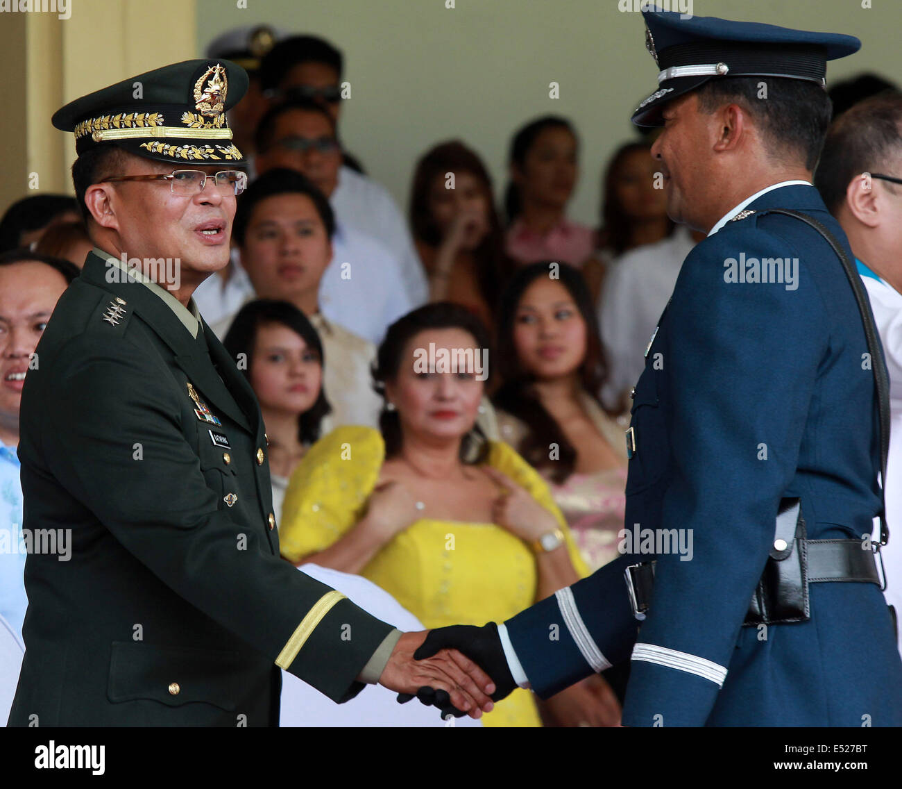 Philippine armed chief staff general hi-res stock photography and ...