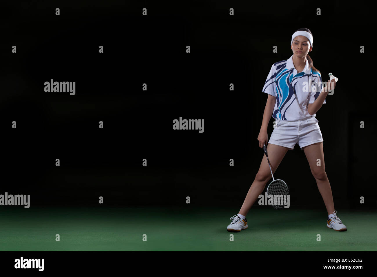 Badminton racket woman hi-res stock photography and images - Alamy