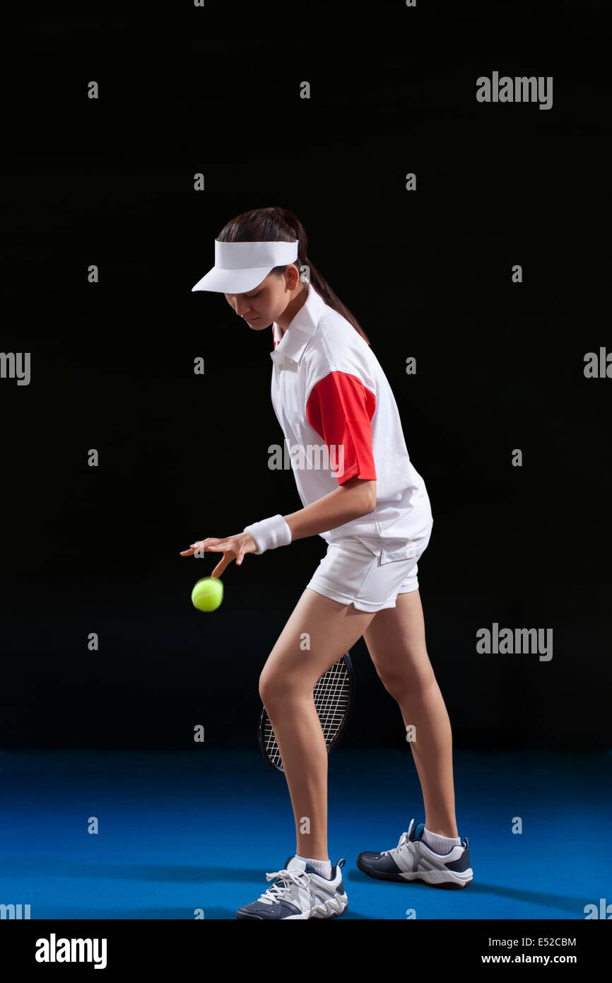 Tennis serve side hi-res stock photography and images - Alamy