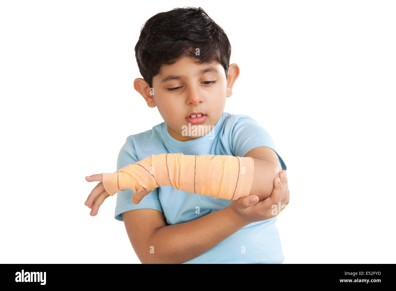 Little boy with injured arm Stock Photo - Alamy